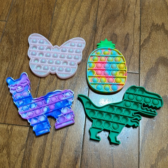 Toys | Pop Fidget Toy Bundle Butterfly Pineapple Llama And Dinosaur ...